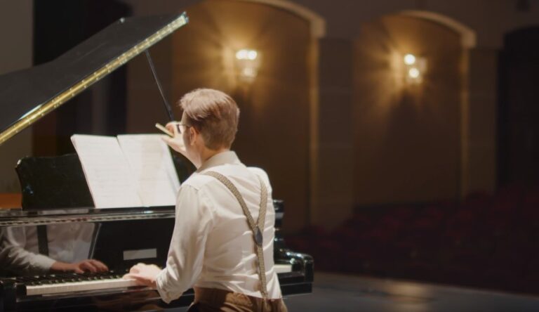 How Many Keys Are On a Piano? From A0 to C8 - Philippe Jordan