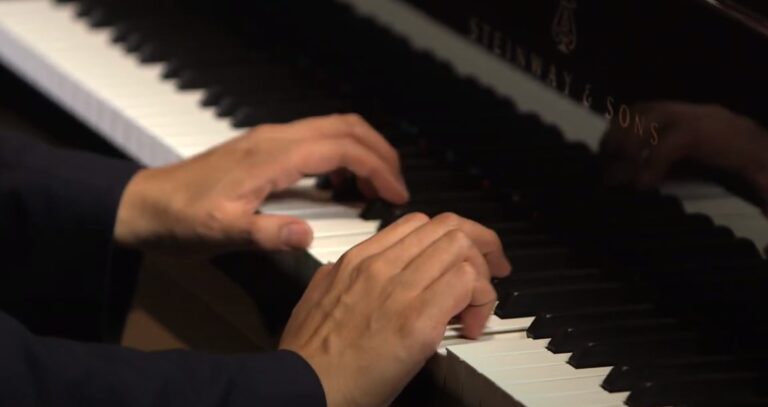 How Many Keys Are On a Piano? From A0 to C8 - Philippe Jordan