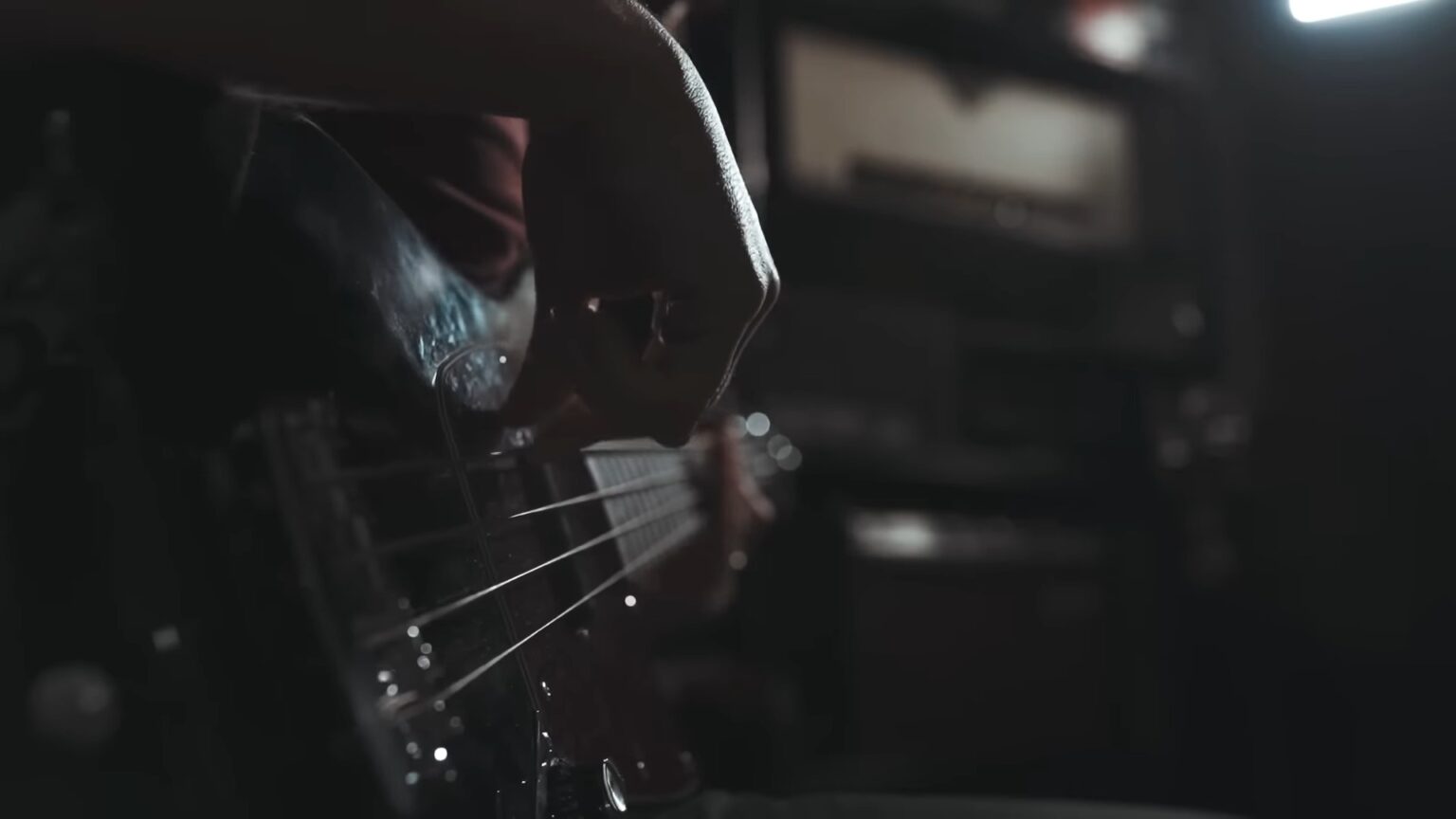 The Complete Guide to Tuning Baritone Guitars - Philippe Jordan